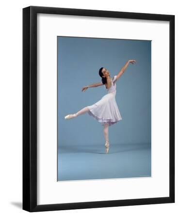 '21 Year Old NYC Ballet Ballerina Jenifer Ringer in Graceful Move from ...