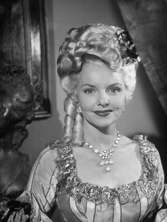 'Actress, Elizabeth Fraser' Photographic Print | AllPosters.com