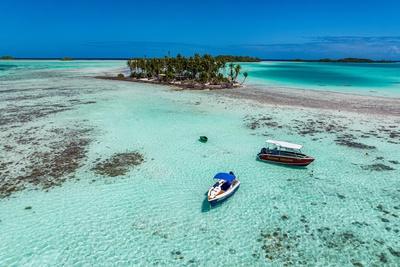 'Aerial of the Blue Lagoon, Rangiroa atoll, Tuamotus, French Polynesia ...