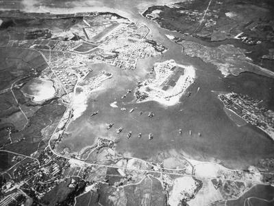 'Aerial View of Ford Island and Battleship Row, Pearl Harbor, 1941 ...
