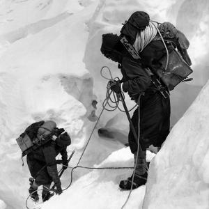 Mountain Climbing Posters, Prints, Paintings & Wall Art | AllPosters.com