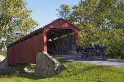 'Amish Horse-drawn Buggy, Pool Forge Covered Bridge, built in 1859 ...
