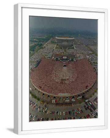 'An Overhead Aerial View of the Crowd at Jfk Stadium' Photographic ...