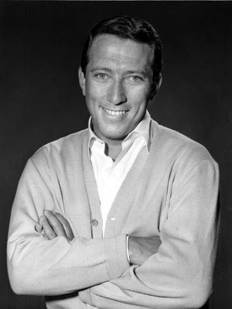 'Andy Williams in Suit With Black Background' Photo - Movie Star News ...