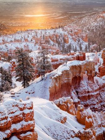 'USA, Utah, Bryce Canyon National Park, Sunrise from Sunrise Point after fresh snowfall ...