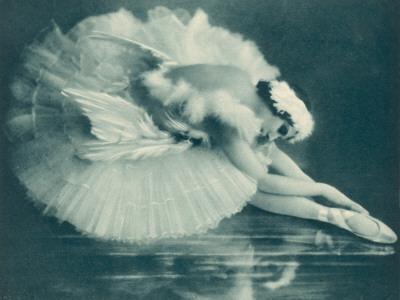 'Anna Pavlova (1881-1931) Russian Ballet Dancer Photographed Here in ...