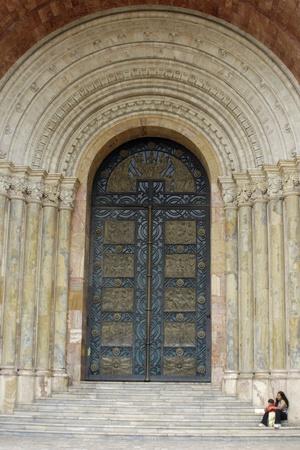 'Architecture in Latin America: Door of the New Spanish Colonial ...