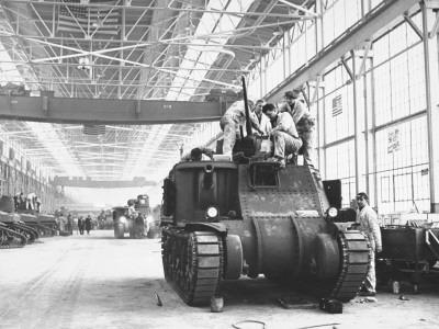 'Assembling Sherman Tanks, Aiding War Effort on Home Front During WWII ...