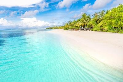 'Beautiful relax beach tropical blue sea. Wonderful beach nature ...