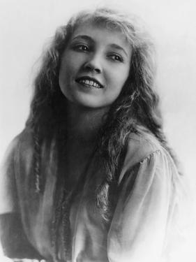 Bessie Love Posters, Prints, Paintings & Wall Art | AllPosters.com
