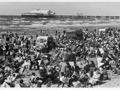 'Blackpool Beach/ 1979' Photographic Print | AllPosters.com