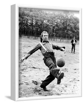 'Bobby Moore' Photo | AllPosters.com