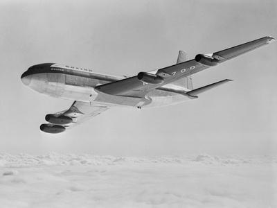 'Boeing 707 Airplane' Photographic Print | AllPosters.com