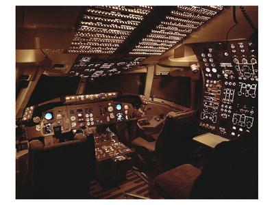 'Boeing 767 Flight Deck lighting' Posters | AllPosters.com
