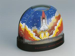 Snow Globe Posters for Sale: Prints, Paintings & Wall Art | AllPosters.com