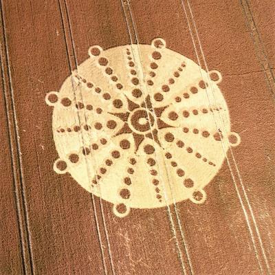 Crop Circle in Wheat Field, Old Shaw Village, Wiltshire, 28Th July 2001 ...