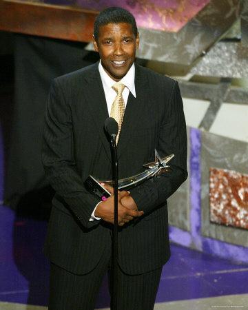 Denzel Washington Finger