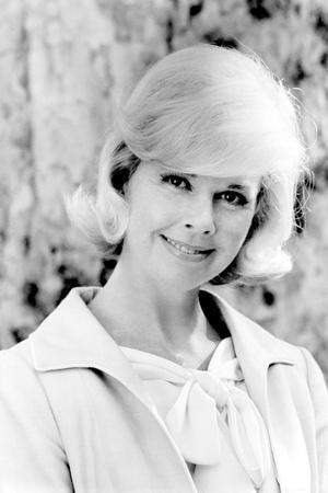 DORIS DAY. "THE THRILL OF IT ALL" [1963], directed by NORMAN JEWISON ...