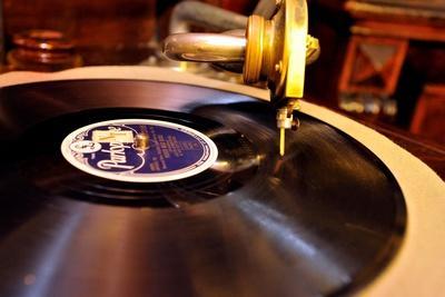 EMG Gramophone Giclee Print | AllPosters.com