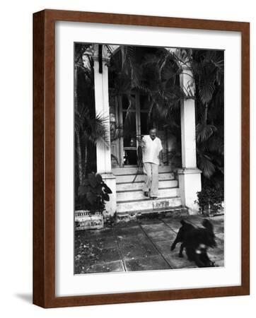 'Ernest Hemingway' Premium Photographic Print - Alfred Eisenstaedt ...