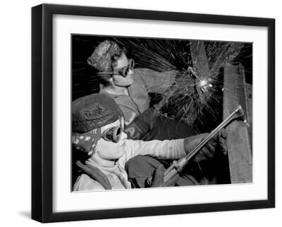 'Female Welders at Work in a Steel Mill, Replacing Men Called to Duty ...