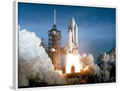 'First Space Shuttle Launch on April 12, 1981' Photo | AllPosters.com