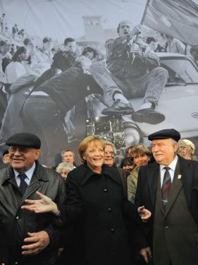 Mikhail Gorbachev Posters, Prints, Paintings & Wall Art | AllPosters.com