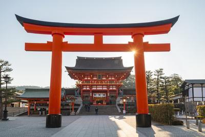 'Fushimi Inari Taisha shrine and torii gates, Kyoto, Japan, Asia ...