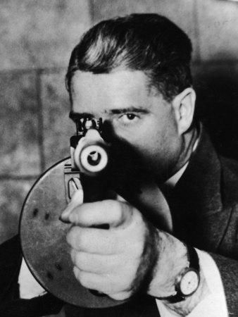 'G Man Armed with a Machine Gun' Photographic Print | AllPosters.com