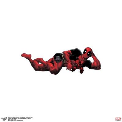 'Gallery Pops Marvel Comics - Deadpool - Reclined Pose Wall Art ...