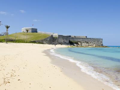 'Gate's Bay (St. Catherine's Beach) With Fort St. Catherine in ...