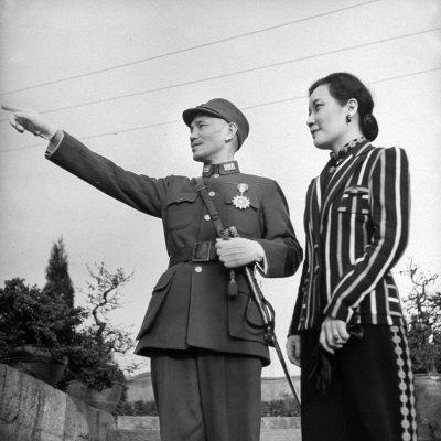 'Generalissimo Chiang Kai-Shek Pointing Something Out to His Wife ...