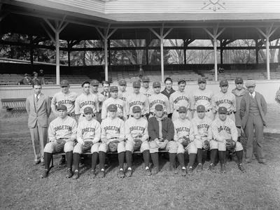 'Georgetown Baseball Team' Photo | AllPosters.com
