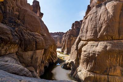 'Guelta d'Archei waterhole, Ennedi Plateau, UNESCO World Heritage Site ...