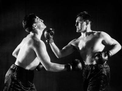 1930s MAN IN BOXING MATCH WITH HIMSELF Photographic Print - H ...
