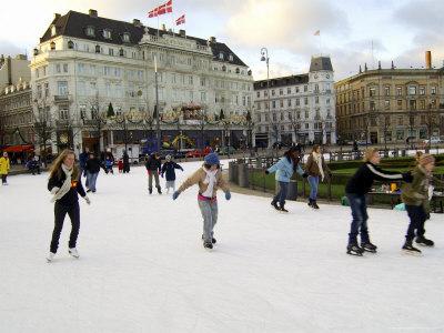 'Hotel d'Angleterre and Skating Rink, Kongens Nytorv at Christmas ...