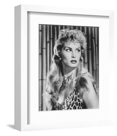 'Irish McCalla' Photo | AllPosters.com