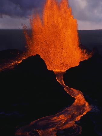 'Puu Oo Crater Erupting' Photographic Print - Jim Sugar | AllPosters.com