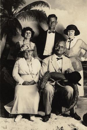 'Judge Worley and Family Pose with a Stuffed Alligator, 1905 ...