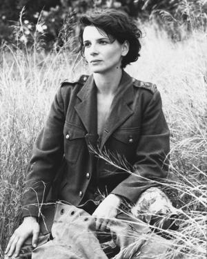 Juliette Binoche Posters, Prints, Paintings & Wall Art | AllPosters.com