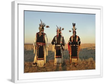 'Lakota Indians in the Badlands of South Dakota, USA' Photographic ...