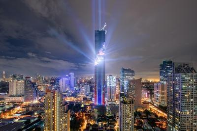 'Light and sound show on Mahanakhon building, Mahanakhon building is ...