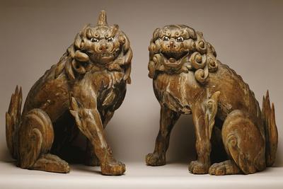 'Magnificent Pair of Wood Sculptures Depicting Two Koma Inu Kamakura ...