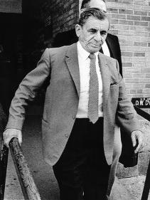 'Meyer Lansky Leaves Federal Court Jul 19, 1973 after Pleading Innocent ...
