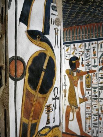 Mural Paintings, Uraeus Serpent and 'Iun-Mutef' Horus in the Background ...