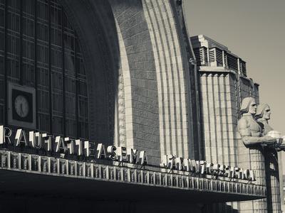 'National Romantic-style Figures by Emil Wikstrom at Helsinki Railroad ...