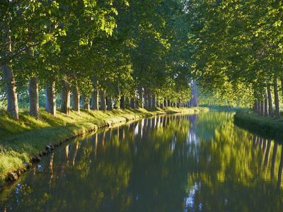 'Navigation on Canal du Midi, UNESCO World Heritage Site, Aude ...