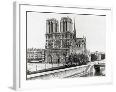 'Notre Dame Cathedral' Photographic Print - Bettmann | AllPosters.com