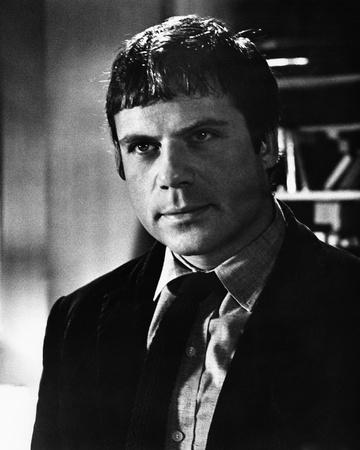 Oliver Reed Photo | AllPosters.com