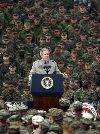 'President Bush Speaks to Marines During a Visit to Camp Pendleton Base ...